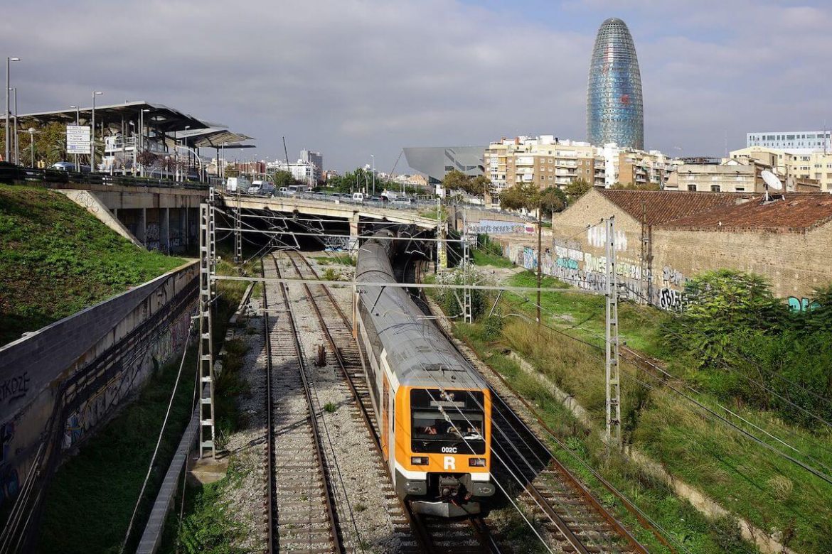 Renfe refuerza su apuesta por mejorar el servicio en Catalunya con un ...