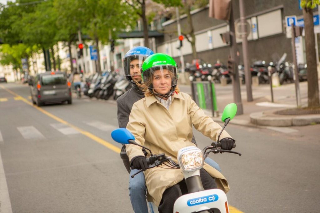 Cooltra lleva su servicio de motos compartidas a París
