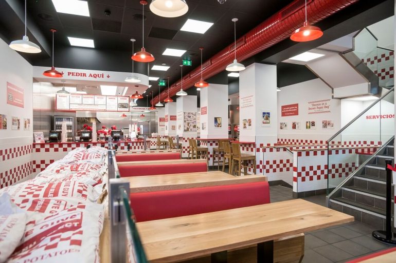 Las hamburguesas de Five Guys llegan a la Diagonal