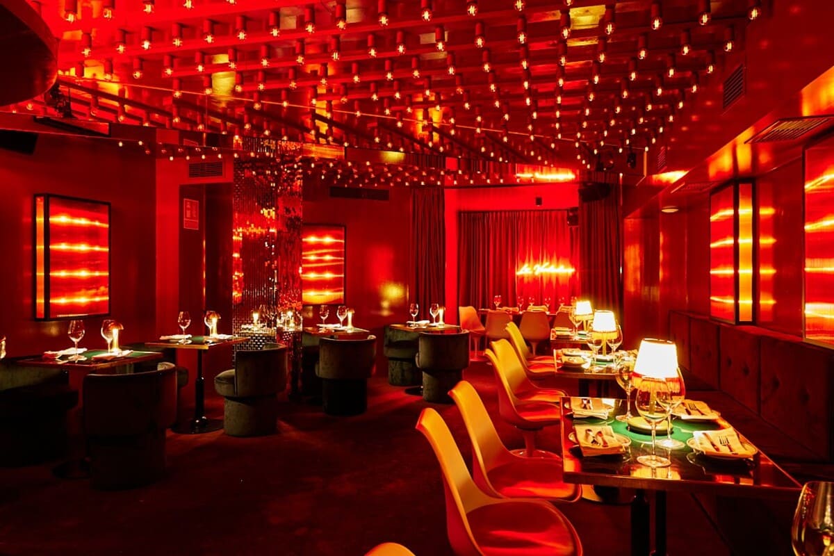 Apriori, Tuset Street vuelve a la carga