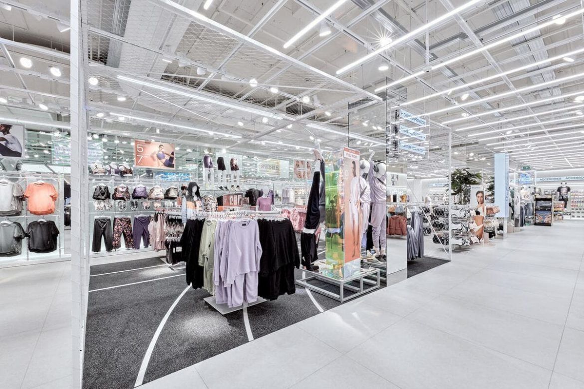 Inditex estrena en Barcelona las tiendas del futuro con Lefties Digital