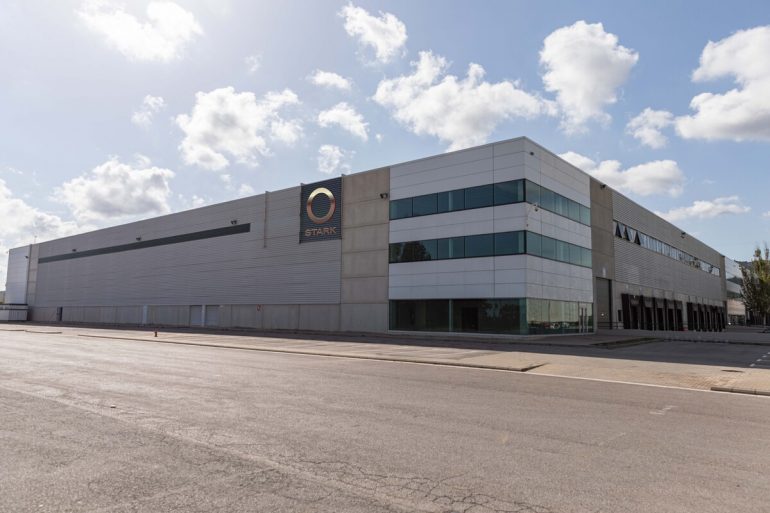 Royal Enfield compra el 10% del fabricante Stark Future