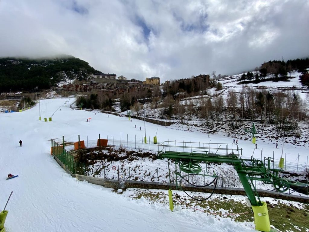 Serras abre un hotel en Andorra