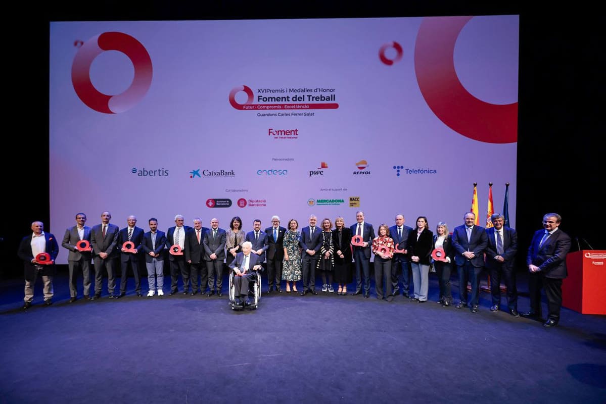 Foment galardona a Joan Castells por su labor en FIATC y a Juan ...