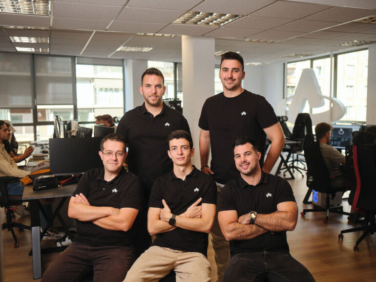 Algoritcom lanza una ciudad virtual que transporta ciudadanos y ...