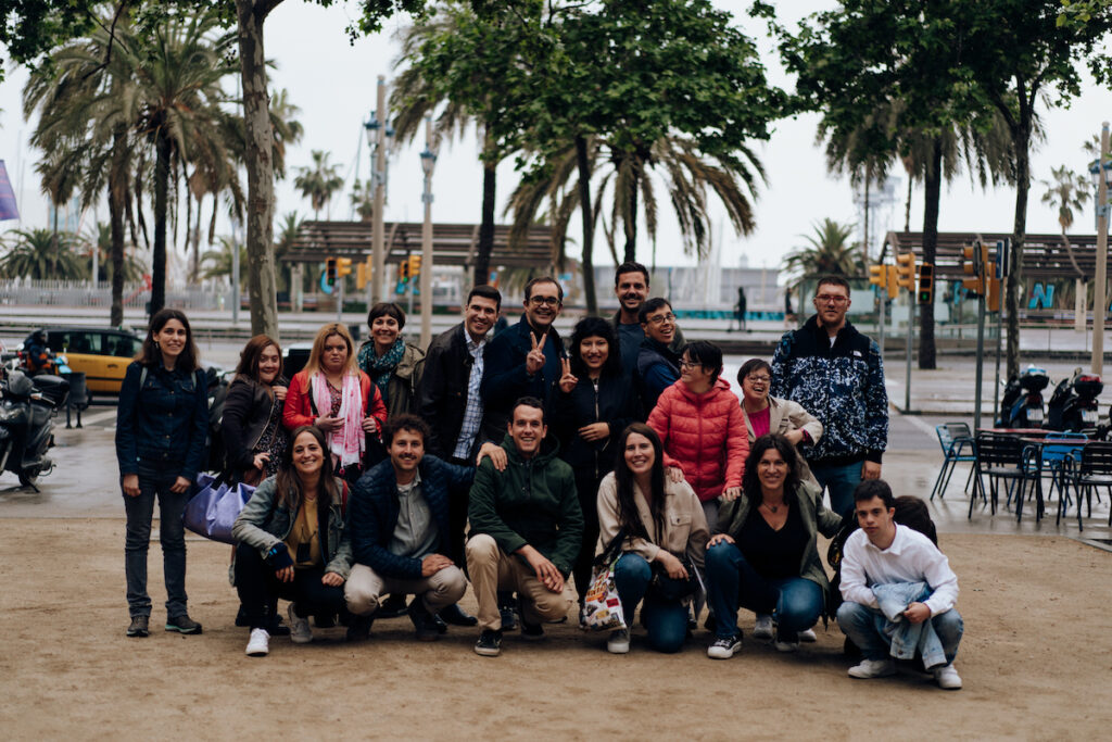 Dinder Club, la primera ‘app’ de citas para personas con discapacidad ...