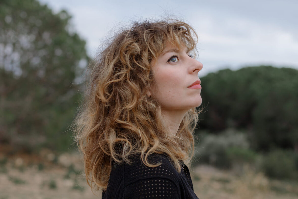 Alba Muñoz: Comerse el mundo con un portátil y un par de botas