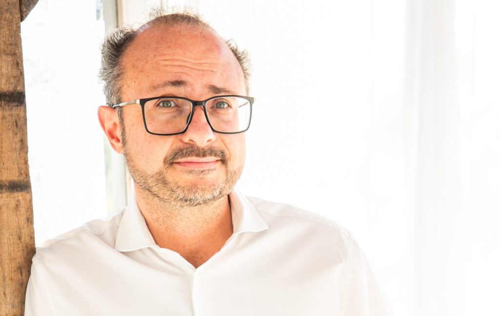 Ignite Copilot se lanza a Latinoamérica con su IA para docentes