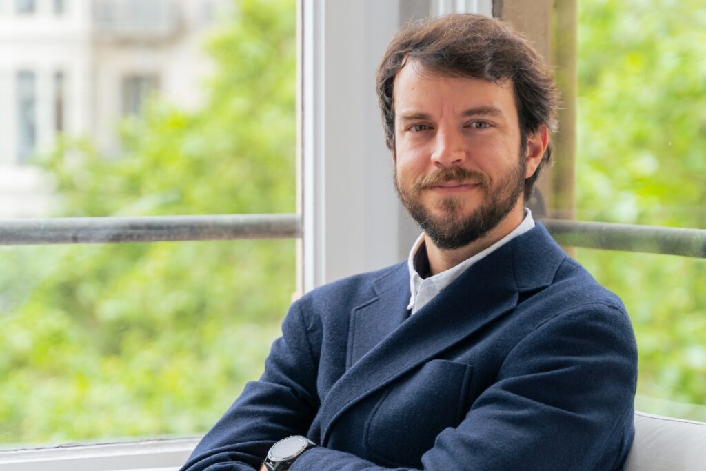 Livo, la 'app' que conecta a profesionales y centros sanitarios